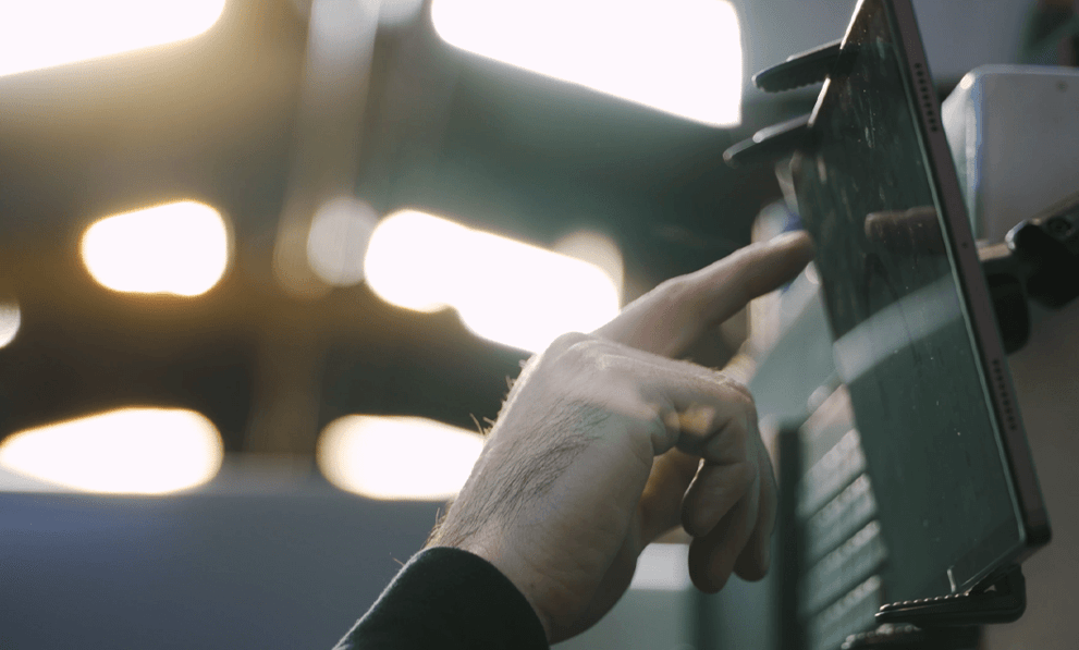 Energy Efficiency in Manufacturing: Benefits of Powering Off Idle Machines